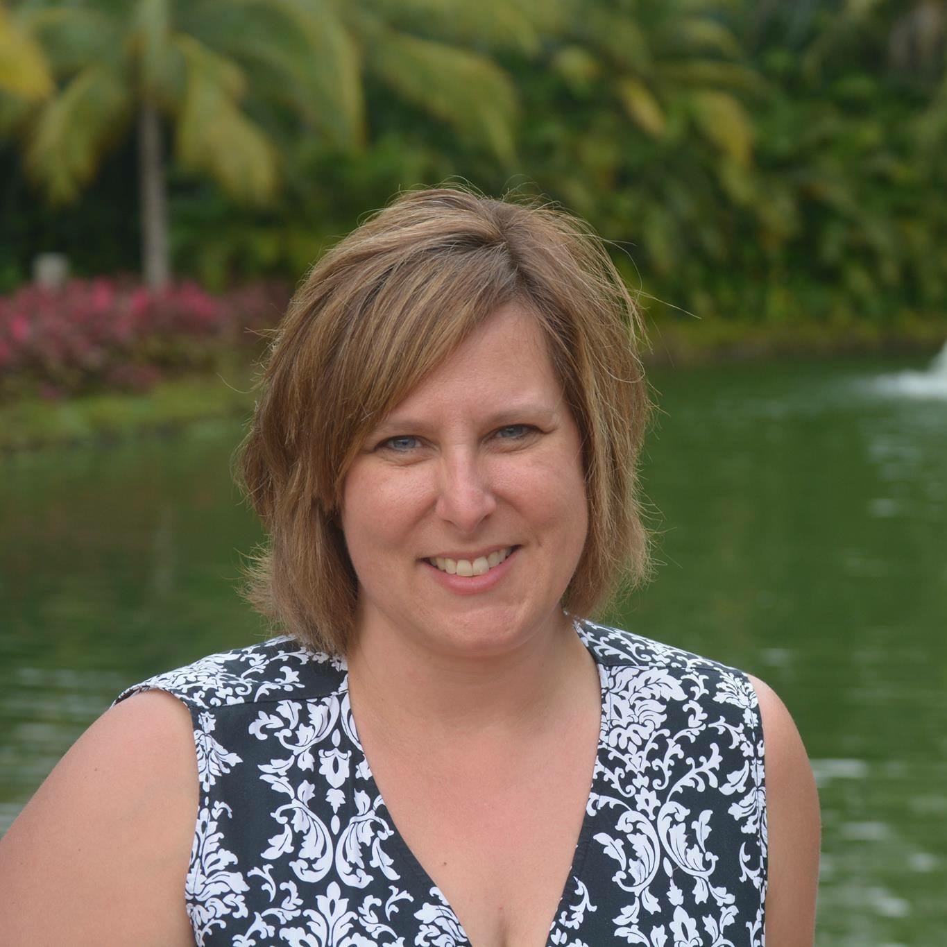 #FacultyFriday: Meet Sandra Ringer – PUC Blog